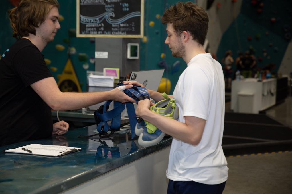 Essential Climbing Equipment for Beginners and How to Choose Them ...